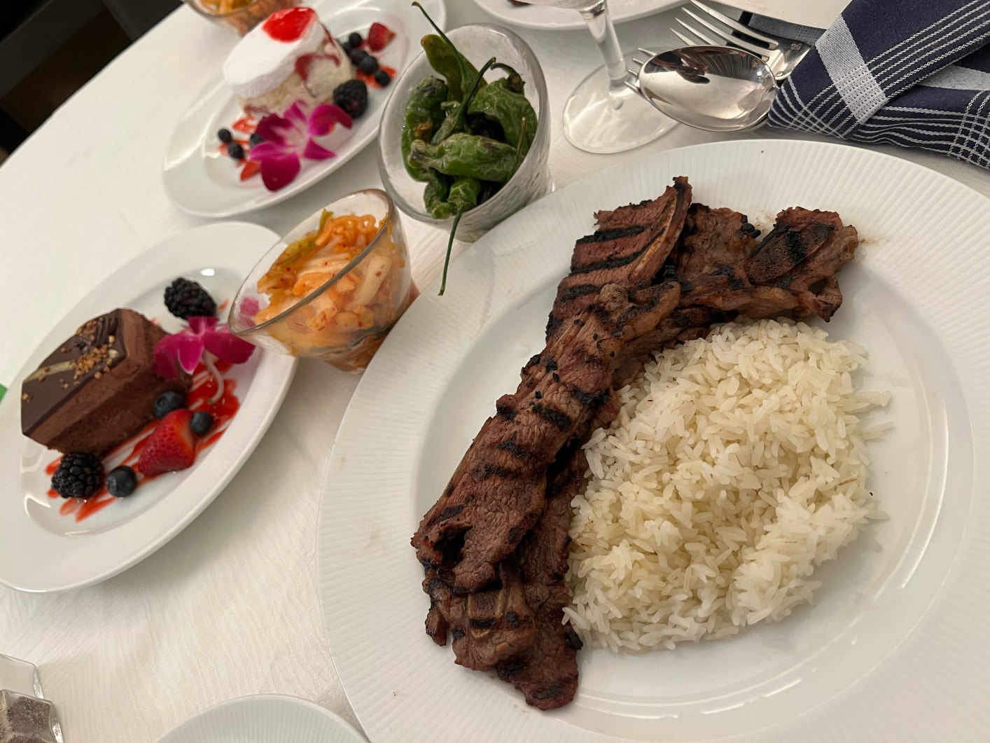 ENHYPEN Community Post - 맛있겠다🤤 - JAY