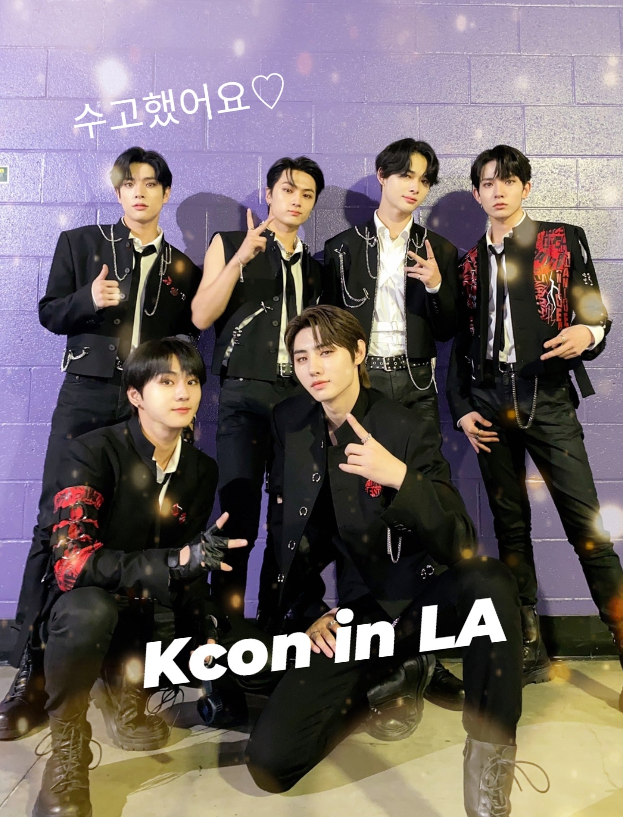 ENHYPEN Community Post - Kconお疲れ様でした めちゃくちゃかっこよかったーーー🧡🧡🧡FEVERのニキ、相変わらずかっこ良くて、見る度に好きが増します🧡そして相変わら ...