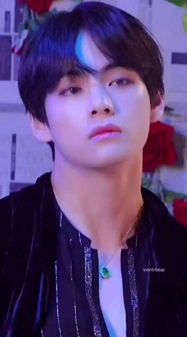 BTS Community Post - my bias 💜 💜... i love ur eyes,expression and voice,dance....i 💜you