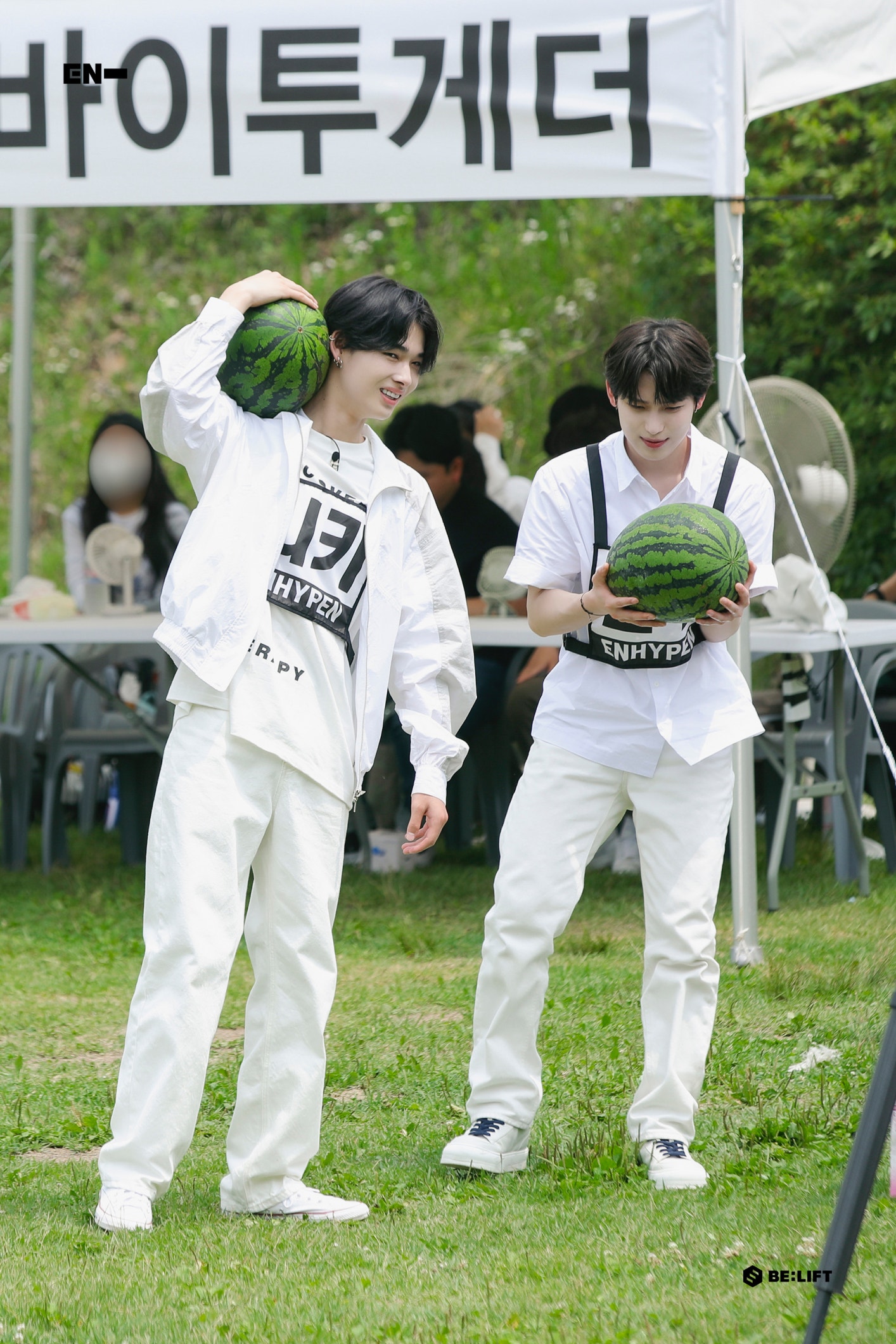 ENHYPEN Community Post - #SUNKI_DAY 今日はsunki dayですね。 ソヌが『ニキと写真撮るの大変』って ...