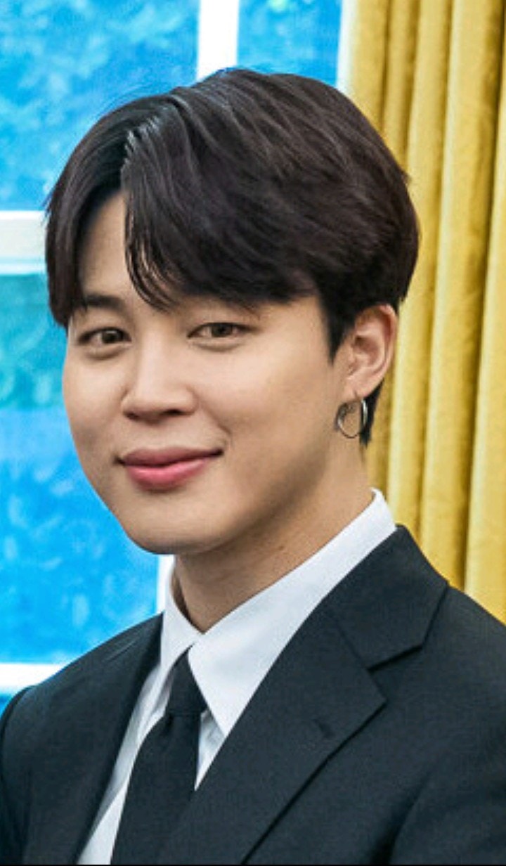 BTS 커뮤니티 포스트 - jimin 💜 is more than a beautiful face and body is much ...