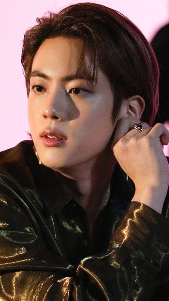 BTS Community Post - 🖤🤍💛𝐉𝐈𝐍 𝐓𝐈𝐌𝐄🖤🤍💛 🥞🧈Butter 𝙹𝙸𝙽 ☆ 愛しのジンくんと共に キム.ソムジンくんも(親バカすぎてミアネ💧) weverse ...