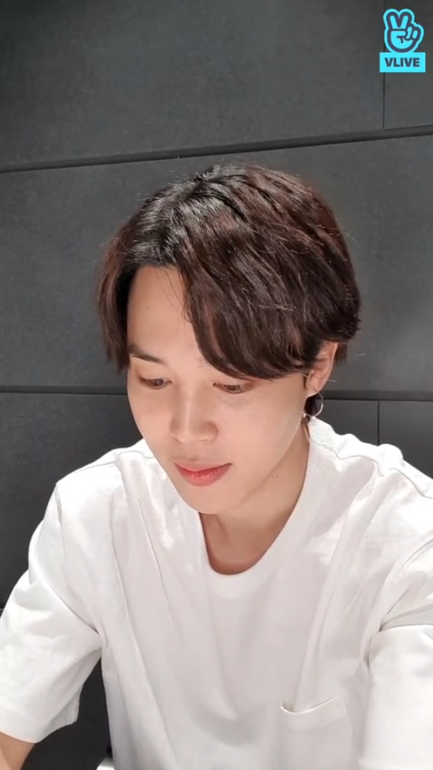 BTS Community Posts - JIMIN💜🌈 만나서 반가웠어.와줘서 고마워요💜 もう1時間以上たつから、きっと寝ちゃって 見ることもないと思うけど、💌置きます☺️ ジミン投稿 ...