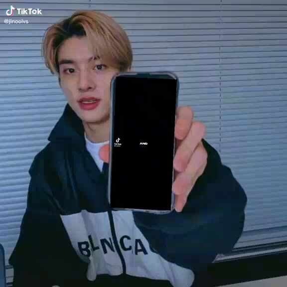 ENHYPEN Community Posts - JAKE!! JAKE!! JAKE!! JAKE!! why is Jake so ...