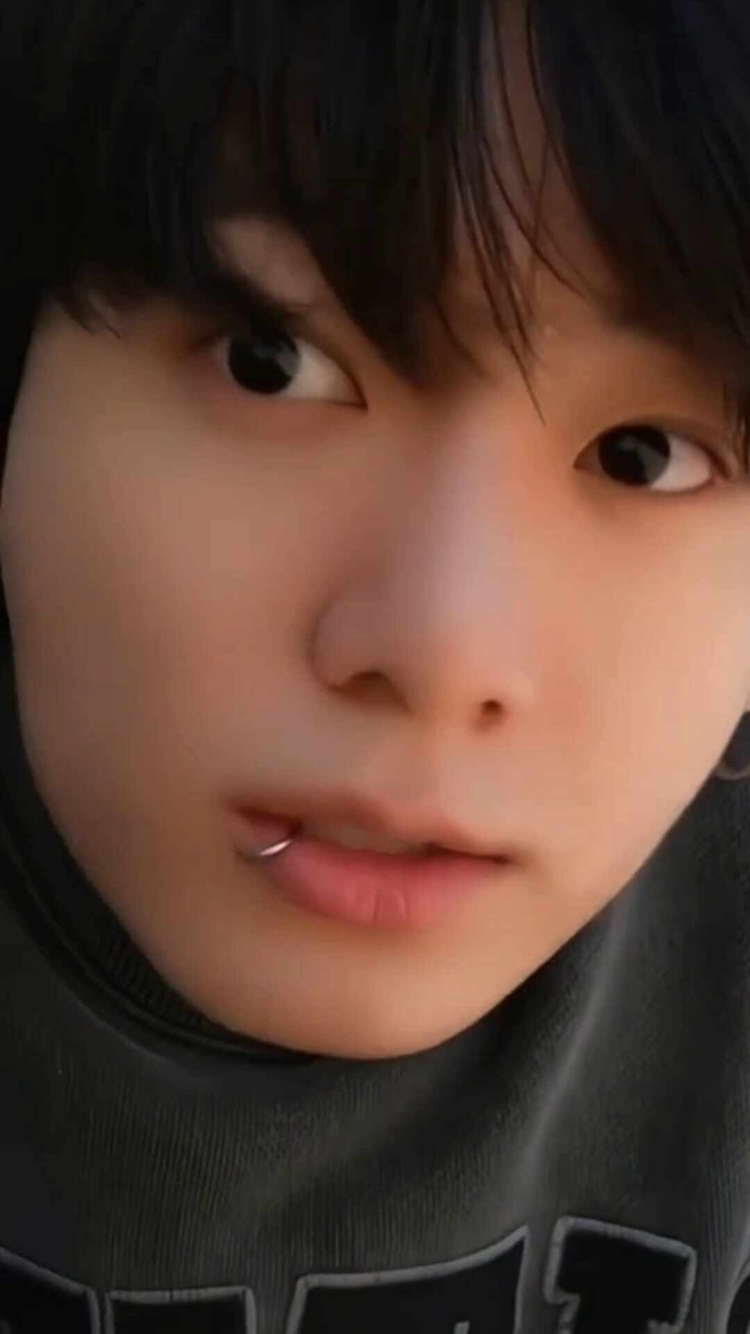 Bts 커뮤니티 포스트 생일 축하해 정국 오빠 항상 행복할 수 있기를 내 기도는 당신과 함께 나는 당신을 정말로 사랑합니다💜