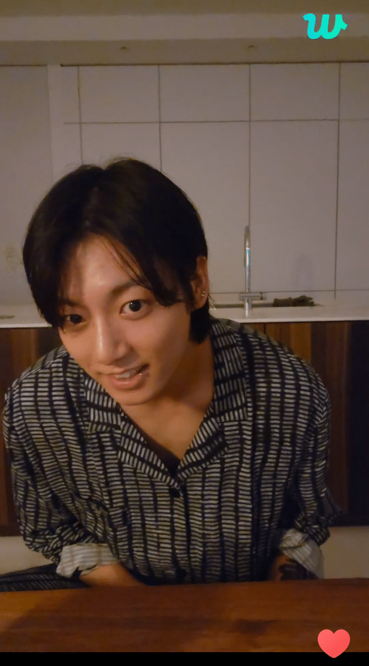 BTS Community Posts - ねぇ言葉足りないけど ありのままでも伝えるから Can I touch your heart？ 信じて欲しい 迎えに行くよ Someday ...