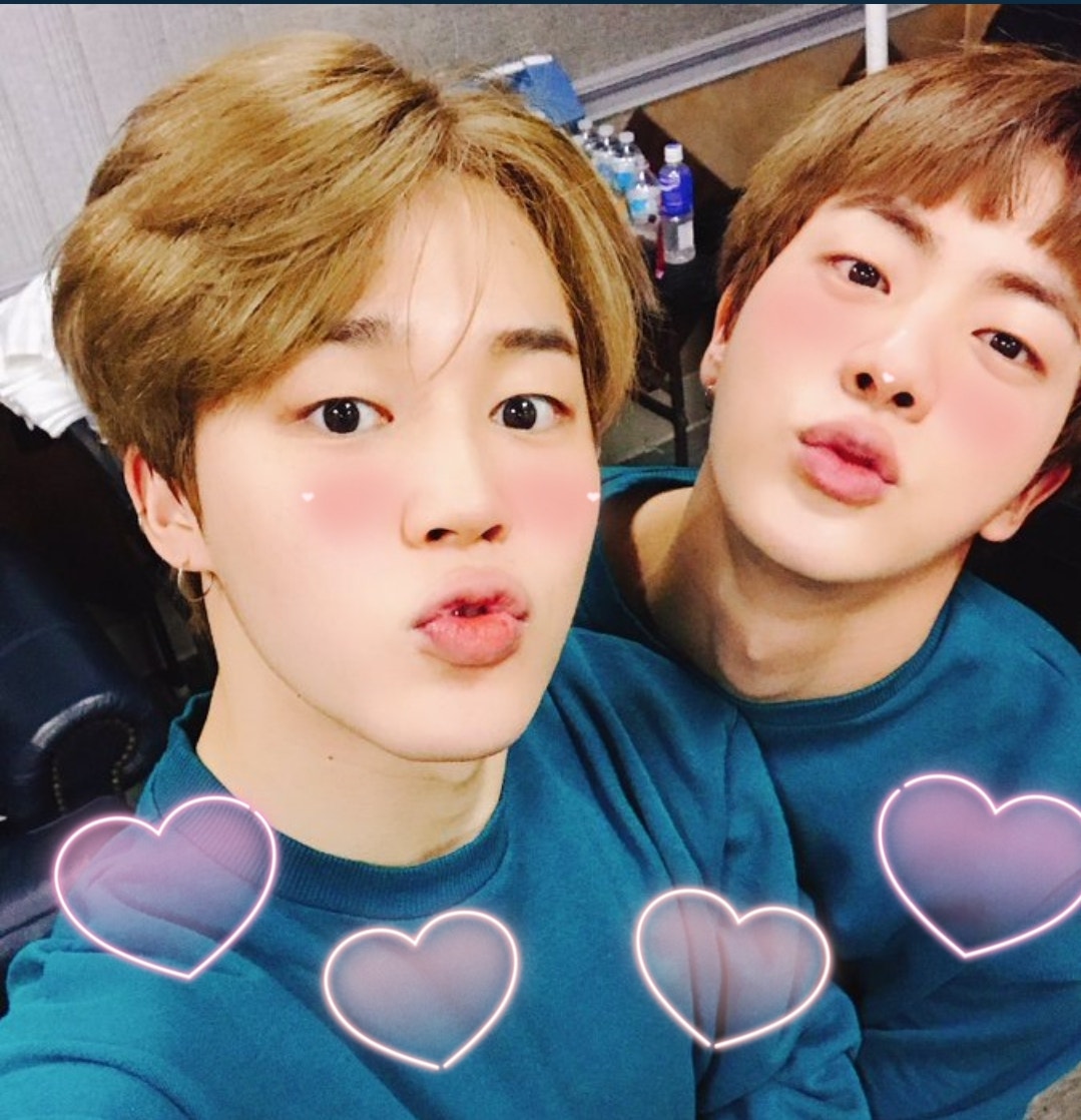 BTS Community Posts - JIMIN💜time🌛 今日初めて 辛라면 食べたんだけど 辛いね🙉 むせながら食べてたよ🤭 汗が止まらなかったけど 美味しかった😋 ジミンさんは何 ...