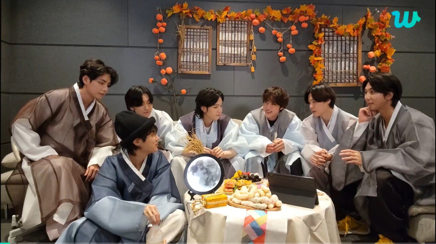 BTS Community Posts - JIN🐹💜君の髪型好き〜 ️ 茶髪好き〜 ️ ずっとフォーク🍴持ったまま喋るの 可愛い😍 字幕つけ ...