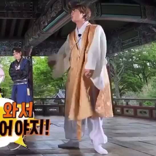 Bts Community Posts 🐥 일주일 전 65kg이었습니다 이제 살이 빠지고 다시 예뻐질거야 박지민 당신은