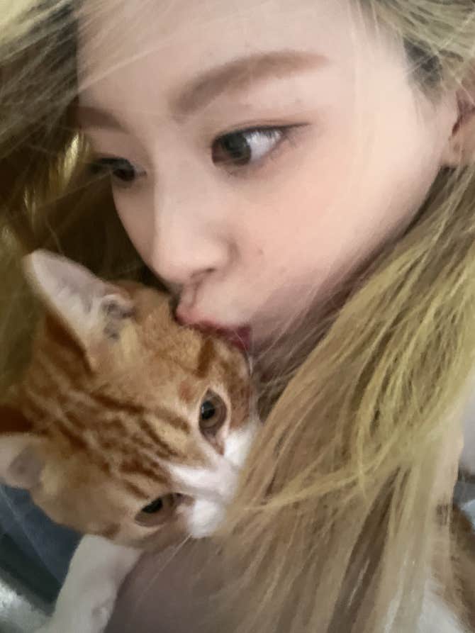 Stayc Community Post 즐거운 추석 보내세요🙇♀️💓 즐 추🫶 Seeun