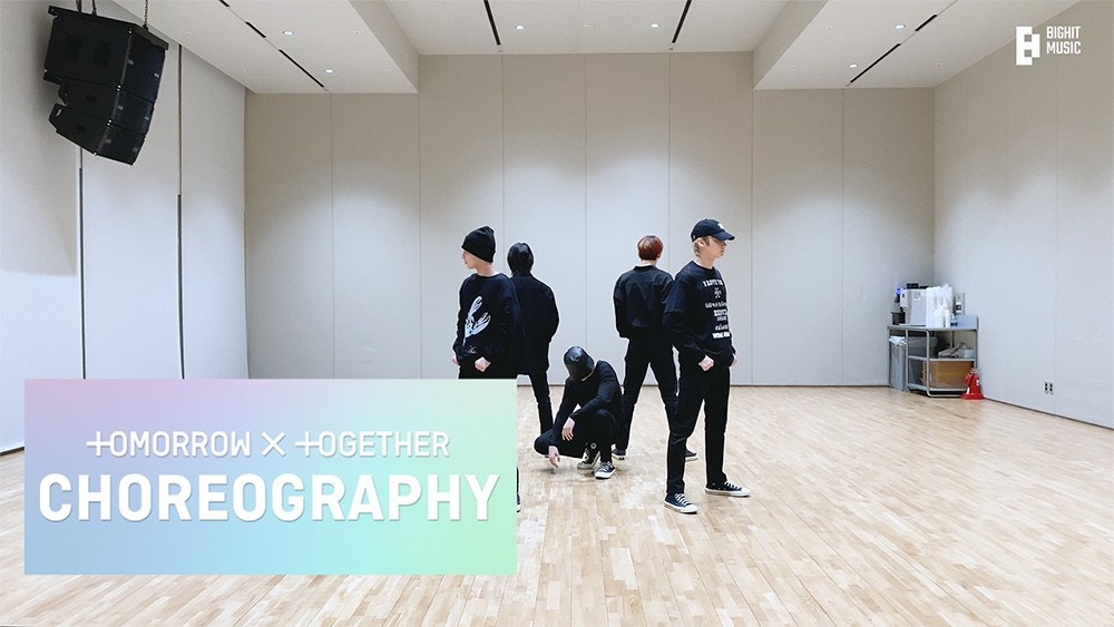 Weverse TOMORROW X TOGETHER Media - TXT 2021 MMA "Outro" Dance Practice