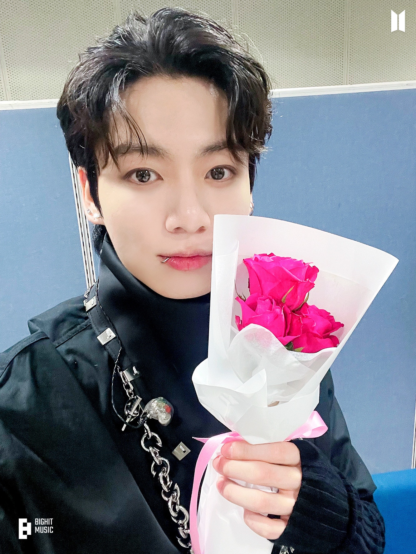 BTS Community Post - お元気ですか もうすぐ、私も誕生日を迎えます🎂 あなたの歌声に出会って、My Youと ...