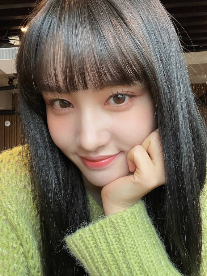 Stayc Community Posts 이따 만나요옹 재미있겠다앙😆 Yoon