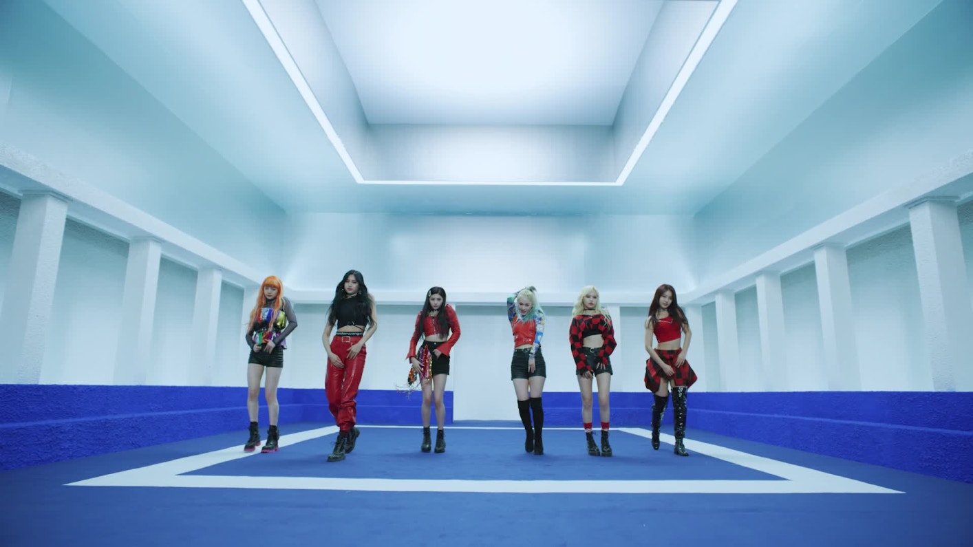 Weverse EVERGLOW Media - EVERGLOW(에버글로우) - DUN DUN MV