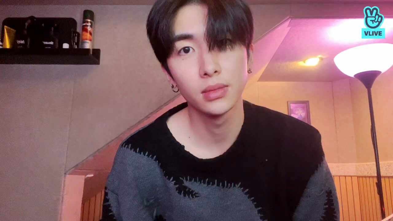 Someone who's not fully awake🥤