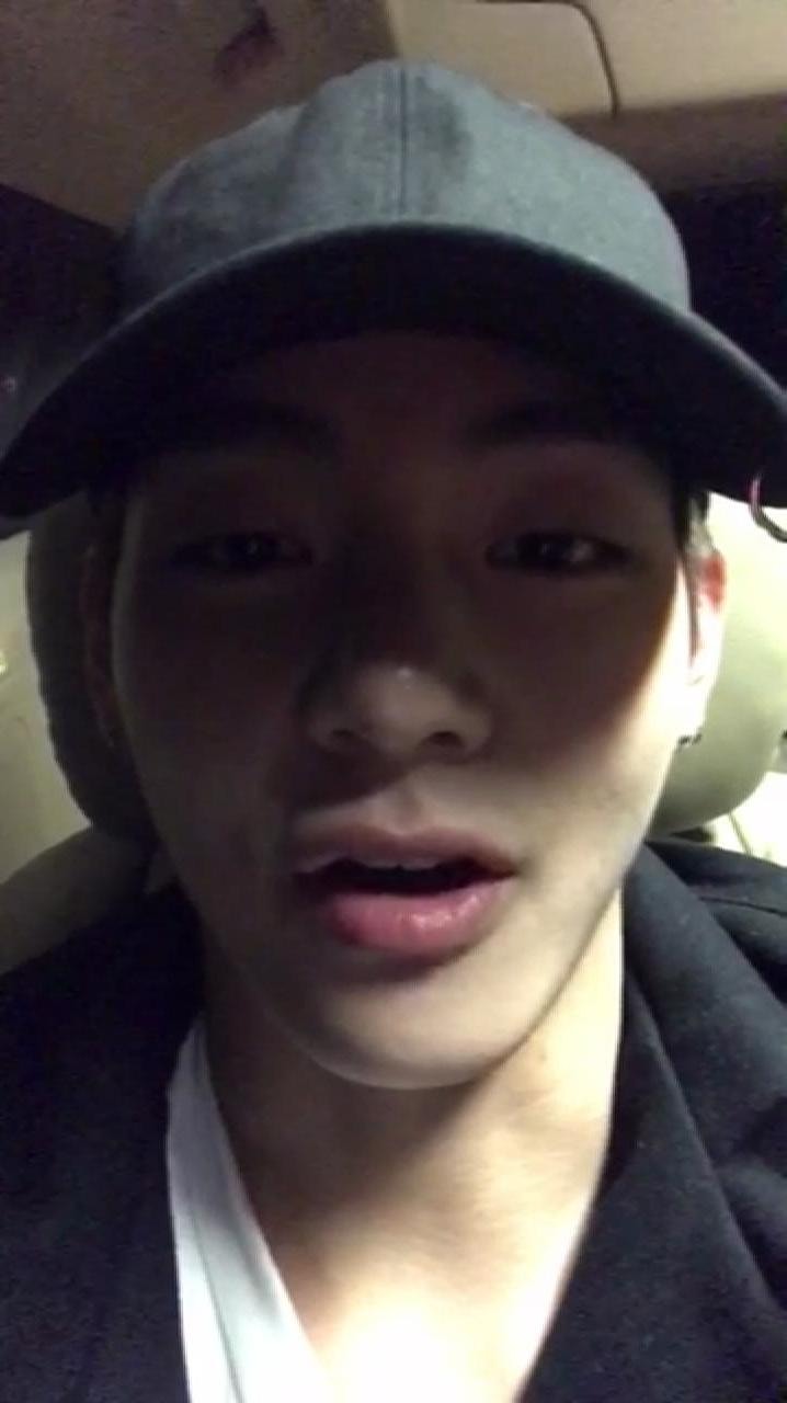 Weverse BTS Media - BTS 161119 V (To A.R.M.Y)