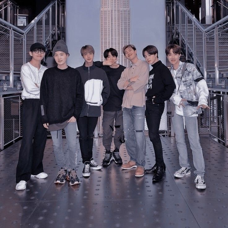 BTS Community Posts - #ARMY_Borahae_BTS_on_Weverse 誰よりも輝いてるBTSはarmyにとって宝物ですo(｡・‧̫・｡)o💞💭