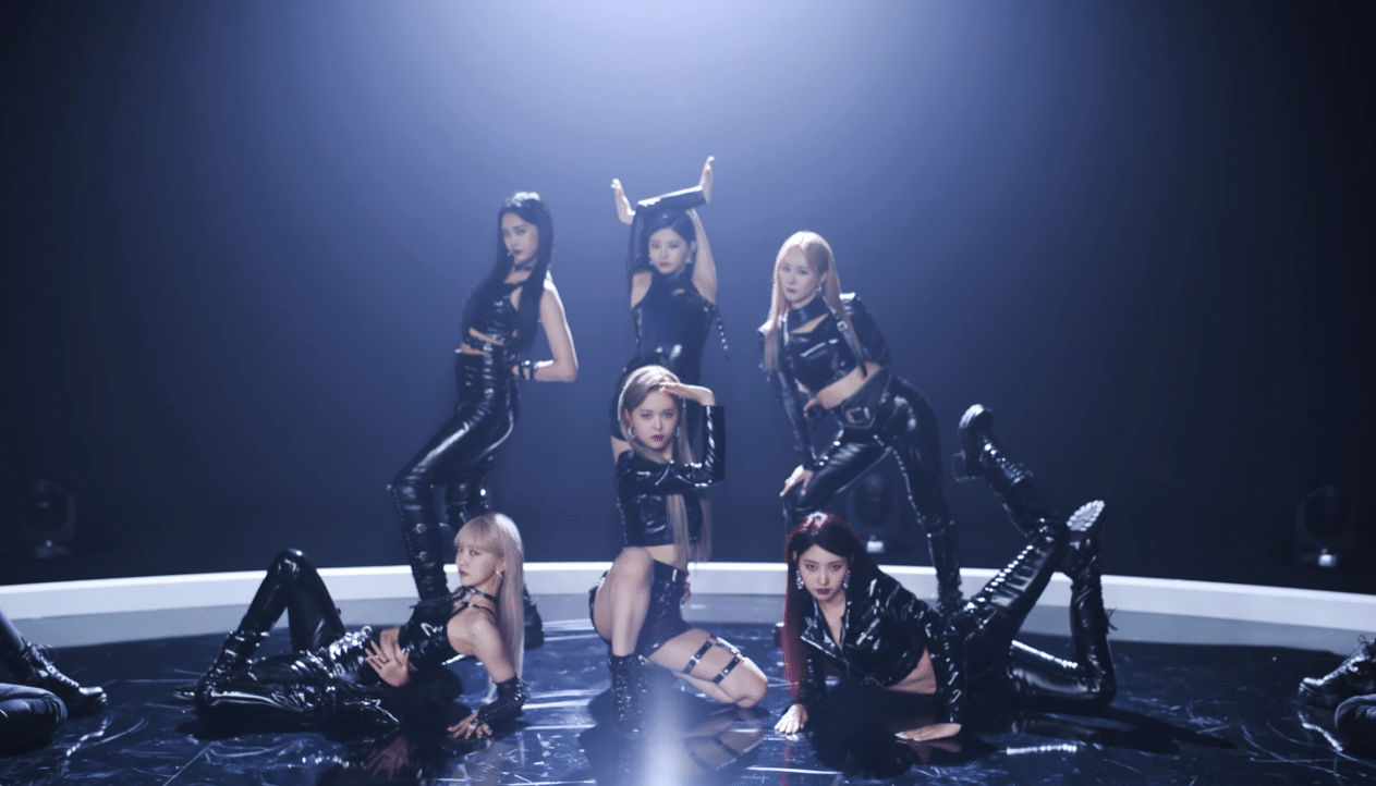 Weverse EVERGLOW Media - EVERGLOW (에버글로우) - LA DI DA MV Choreography