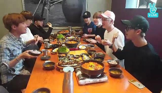 BTS Eat Jin Live : 생일상