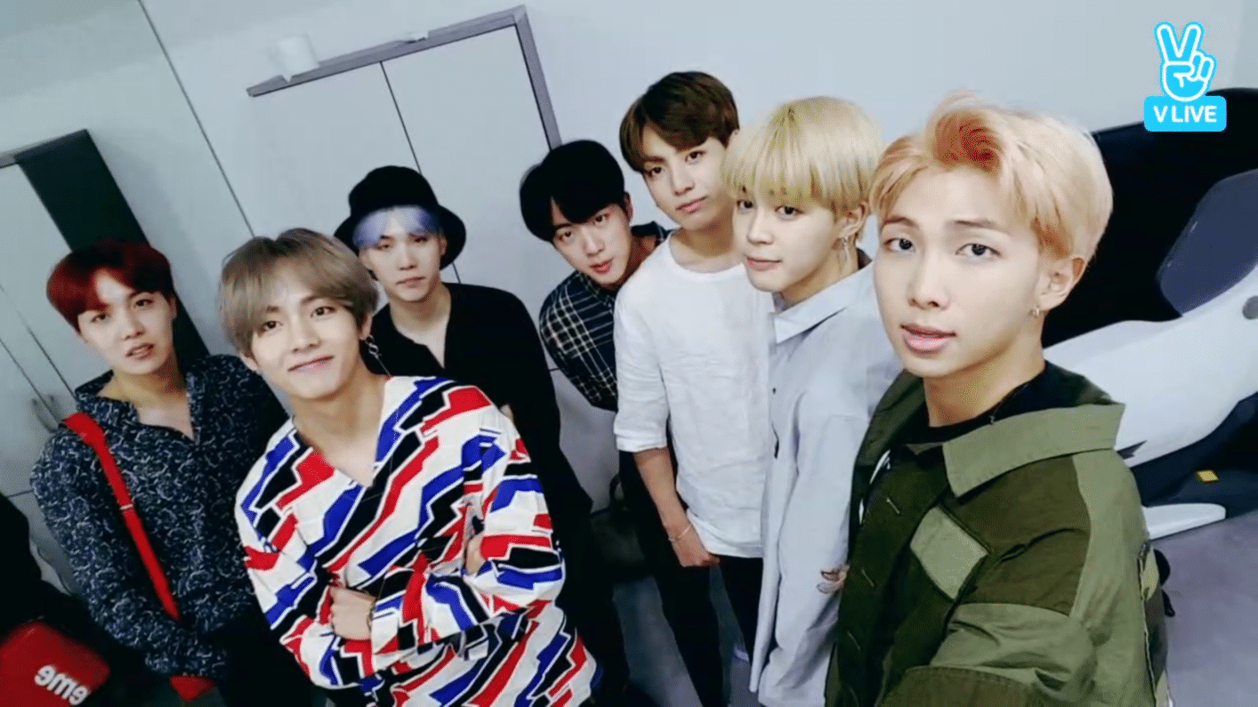 BTS Live : 깜짝 라이브🎉