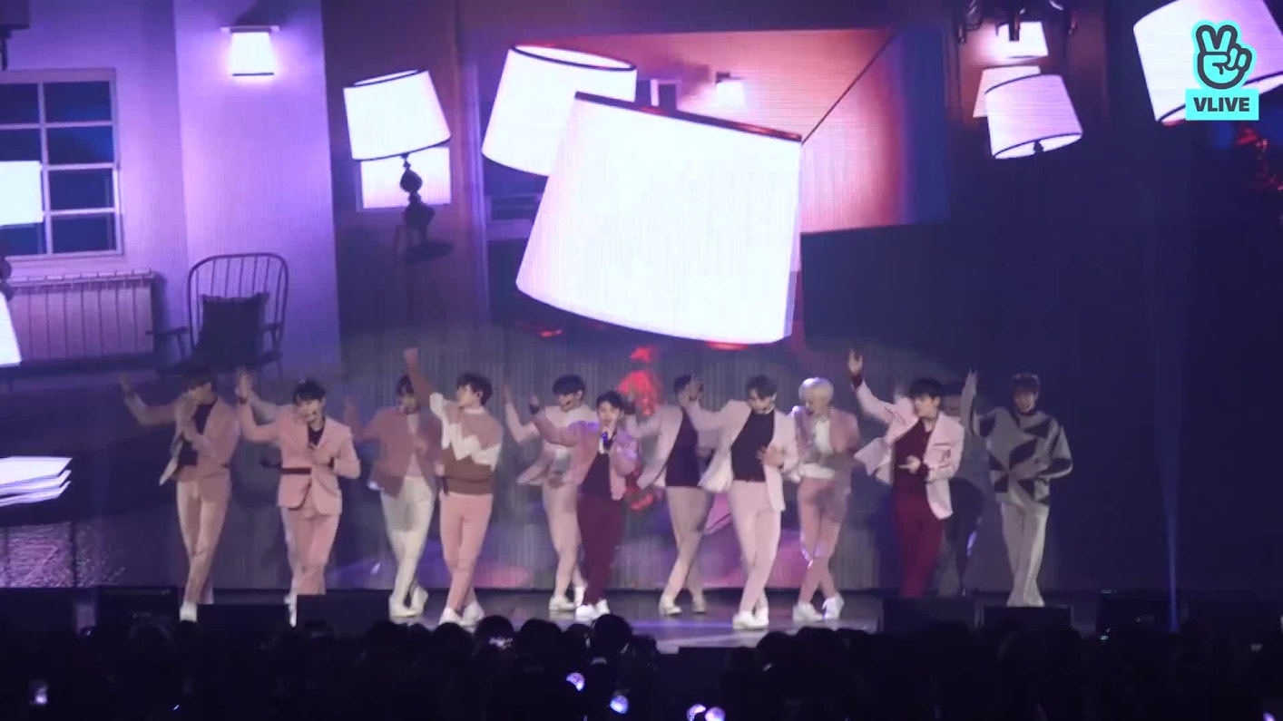 Weverse SEVENTEEN Media - [Fixed cam] 세븐틴 SEVENTEEN - Home (@YOU MADE MY DAWN SHOWCASE)