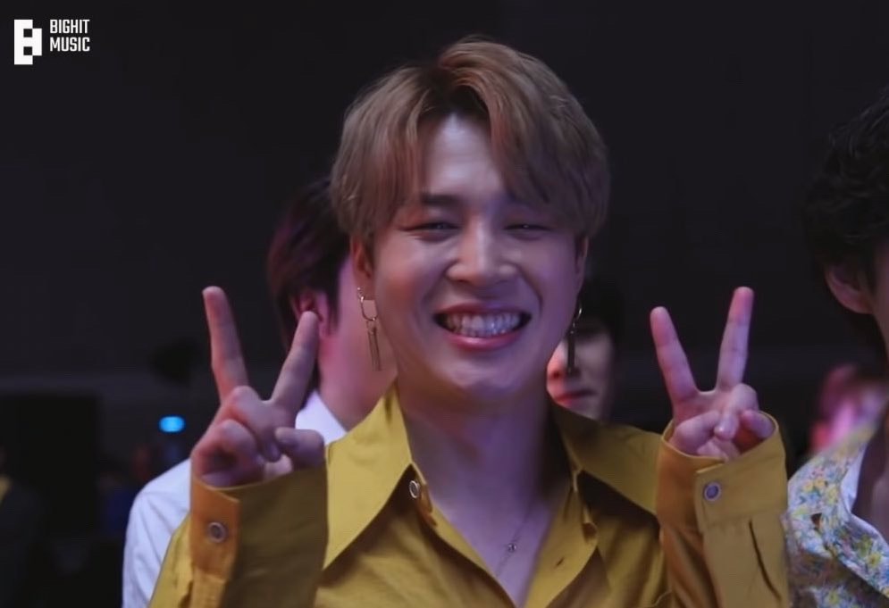 BTS Community Posts - #ARMY_Borahae_BTS_on_Weverse こんなにかっこいいと可愛いを共存させる人なんてこの世に存在しない それくらいジミンの存在は ...