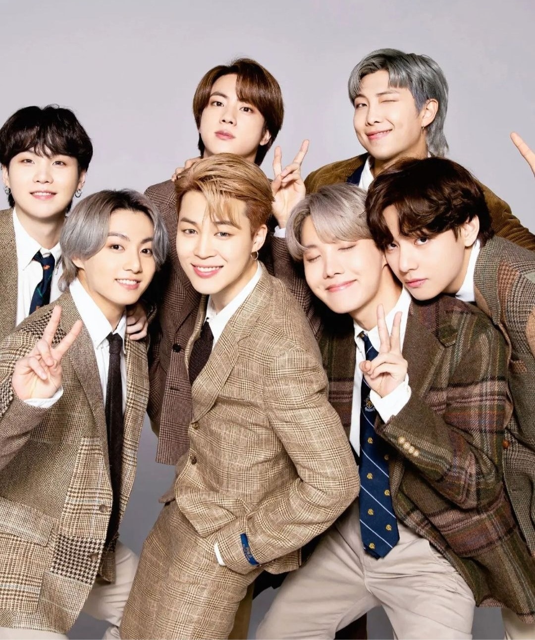 BTS Community Post - #ARMY_Borahae_BTS_on_Weverse 私の1番の自慢は、先日のナムさんのWLiveで、ナムさんが私のコメントを読んでくれて、日本語 ...