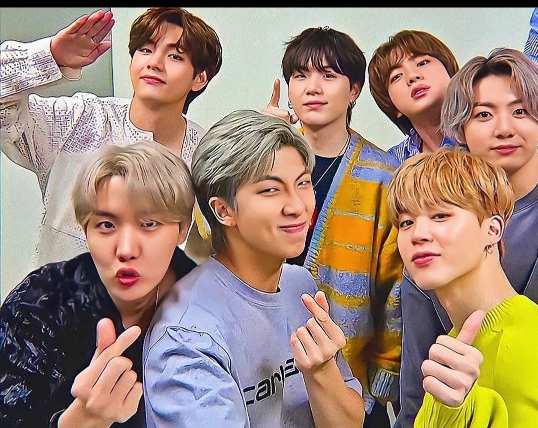 BTS Community Post - #ARMY_Borahae_BTS_on_Weverse You are my sunshine, through the darkest times ...