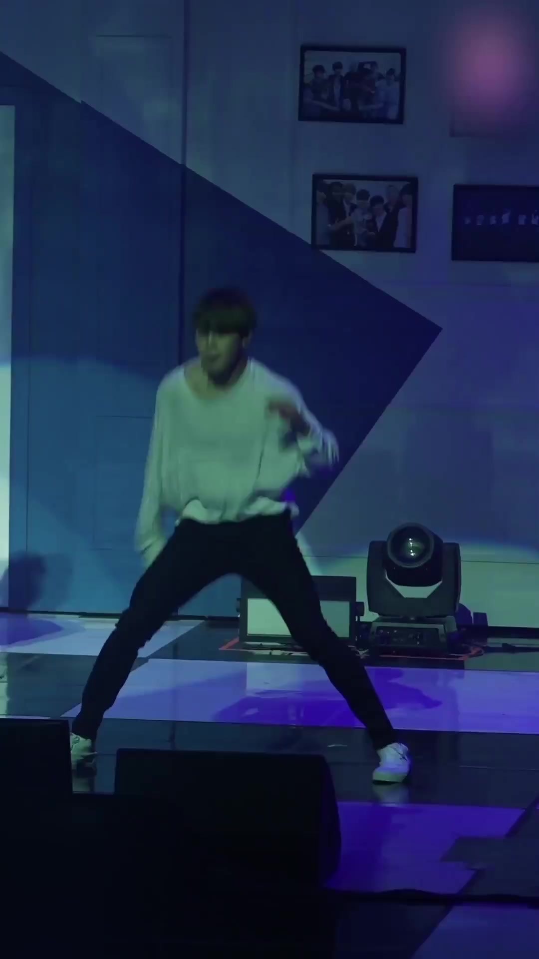 Weverse BTS Media - BTS HOME PARTY - UNIT STAGE