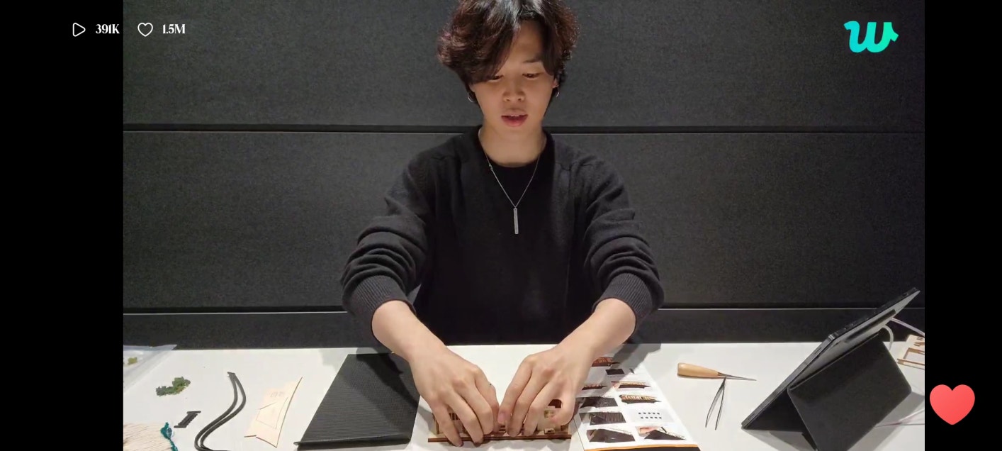 BTS Community Posts - jimin back to work