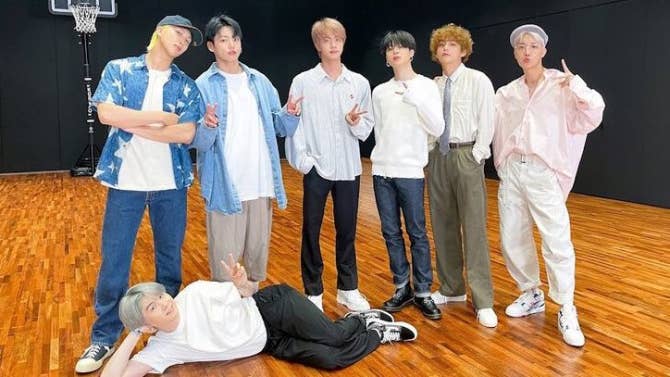 BTS Community Posts - #YetToCome_on_Weverse_LIVE #yettocome_on_weverse ...