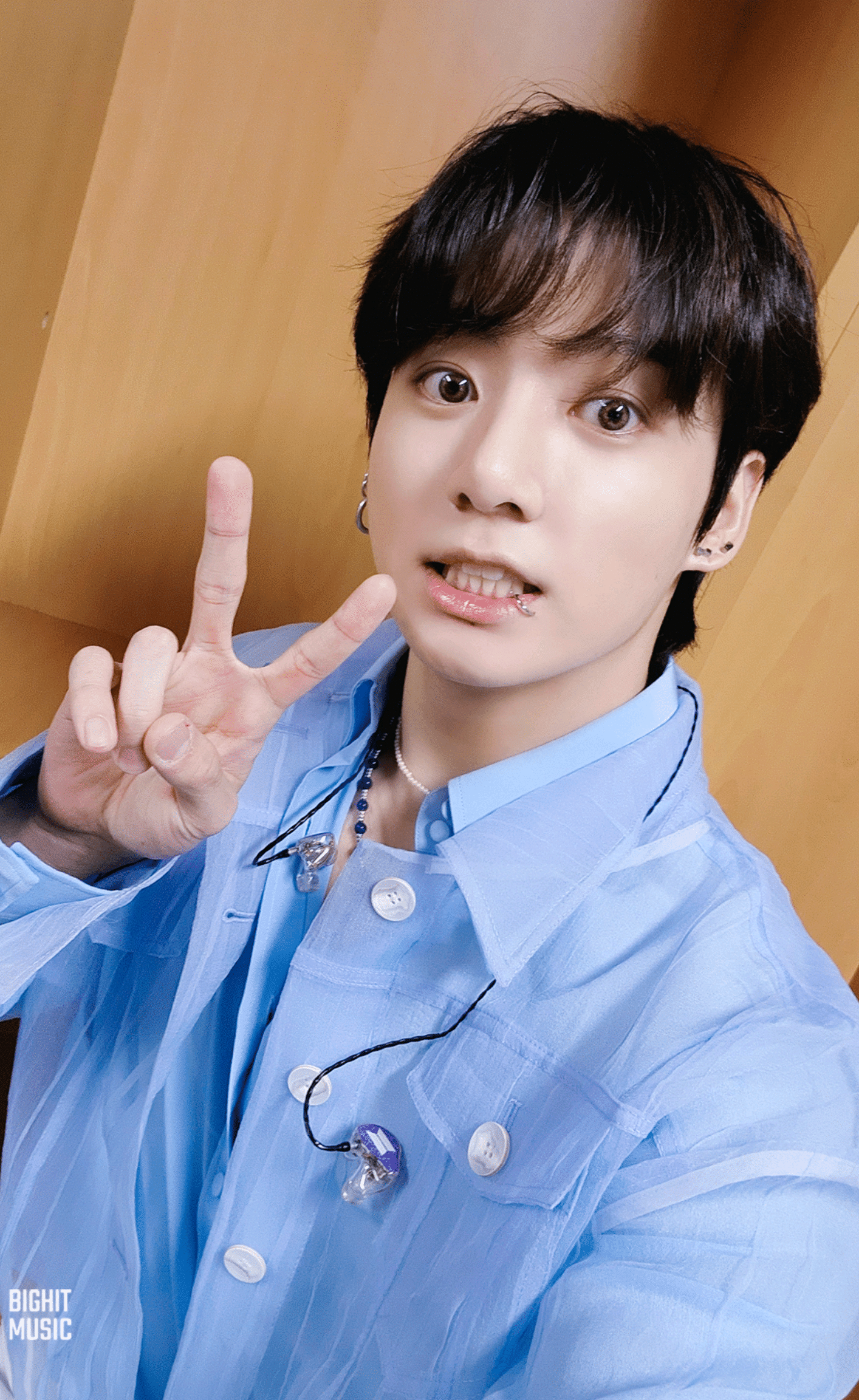 BTS Community Post - 💜Jung Kook💜 #to_JungKook うまく眠れなくなっちゃった😅 でもね、ジョングクのおかげでまた眠れそう💓 ジョングクの声を聴いて ...