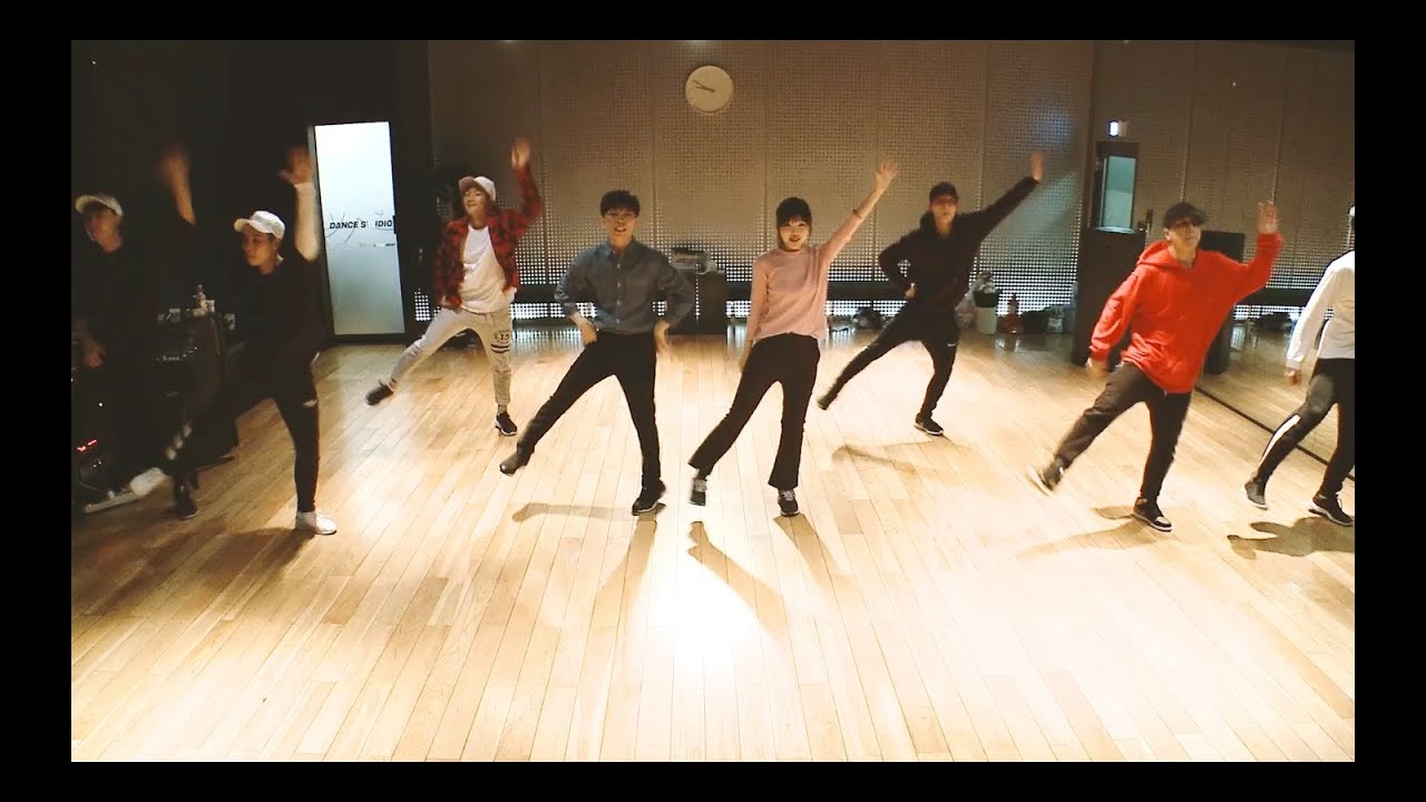 Weverse AKMU Media - AKMU - ‘사람들이 움직이는 게(HOW PEOPLE MOVE)’ DANCE PRACTICE