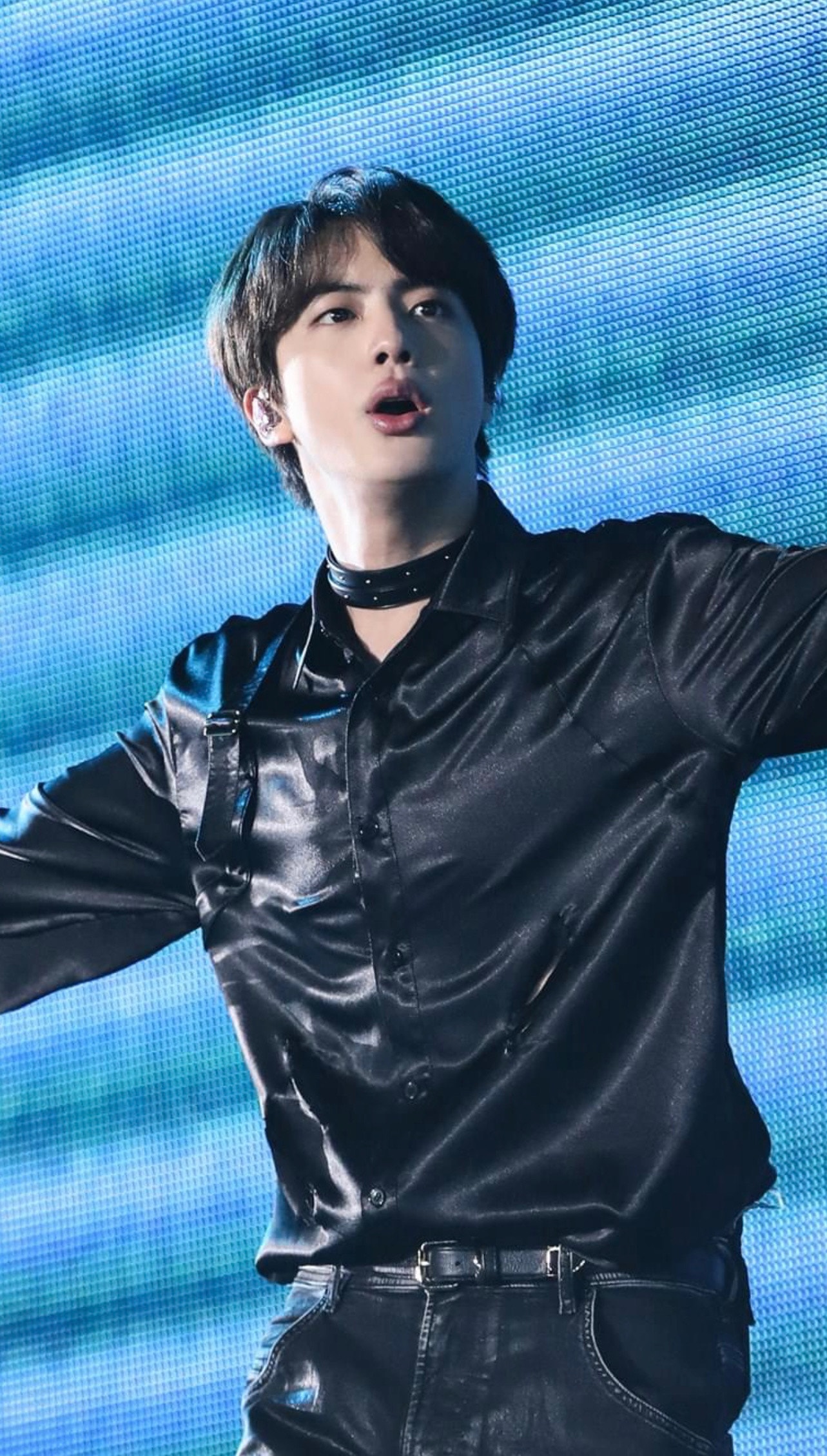 BTS Community Post - Jinくんの笑顔に めっちゃ元気もらいました Jinくんの笑顔大好きです💜💜💜 Jinくんは 私の元気の源です 私の全ての理由です いつもありがとう🫶 ...