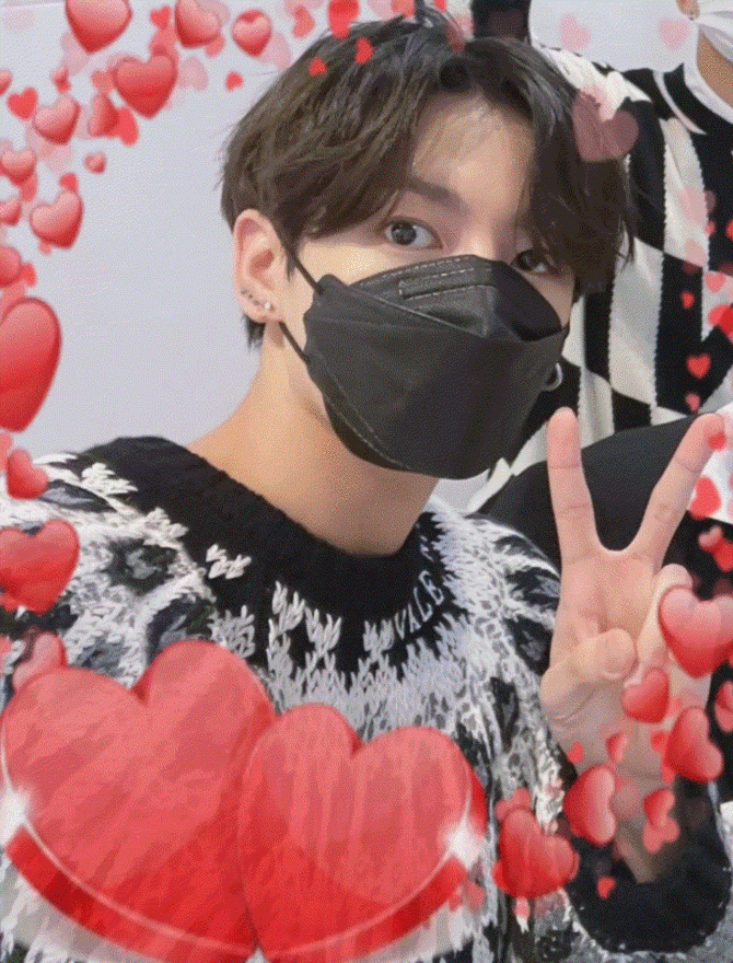 BTS Community Post - グク バンタン💜 TMA人気賞1位おめでとう🙌🏻💕 毎日どうなることかと┣¨‡┣¨‡したけど バンタンとARMYの絆と団結力は 誰にも負けないよね🤗💕 ...