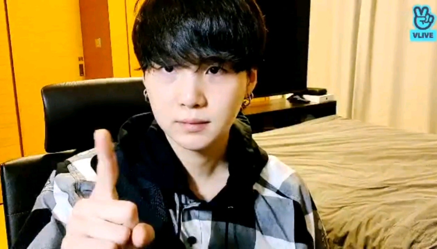 BTS Community Post - army! you're studying hard, right?!