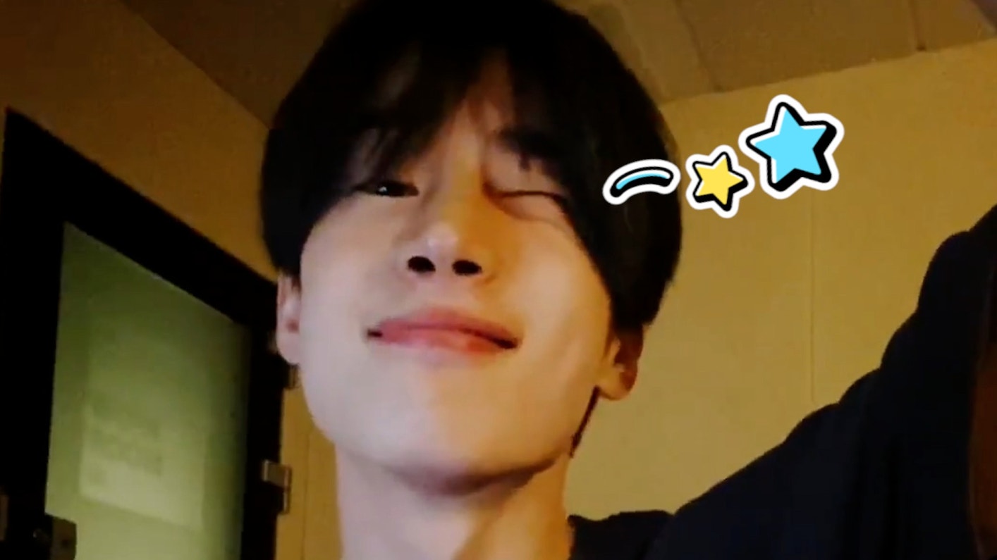 Multimedia de Weverse zone de Weverse - [VICTON] 타피오카 사모예드 말랑콩떡까지 스누가 다 해💗 (SEUNGWOO talking ...