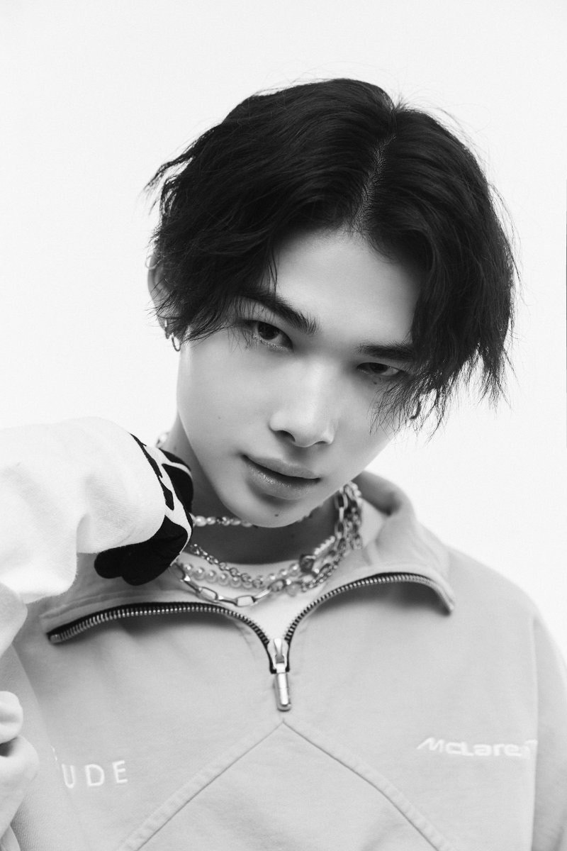 ENHYPEN Community Post - NI-KI💕舞台の幕が下りる最後まで… ENGENEとの別れを惜しむ姿が印象的でした🥰 昨日 ...