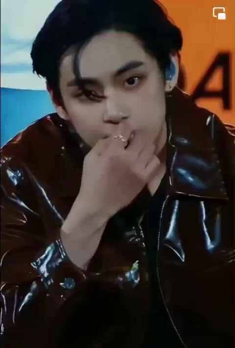 BTS Community Post - 🙄😏🤐😮😝😜😛