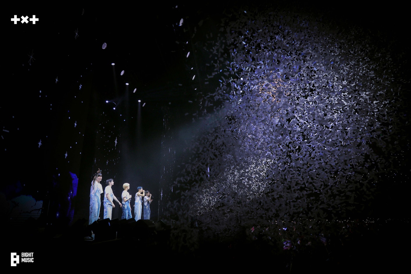 Weverse TOMORROW X TOGETHER Image - TXT WORLD TOUR 〈ACT : LOVE SICK〉 IN ...