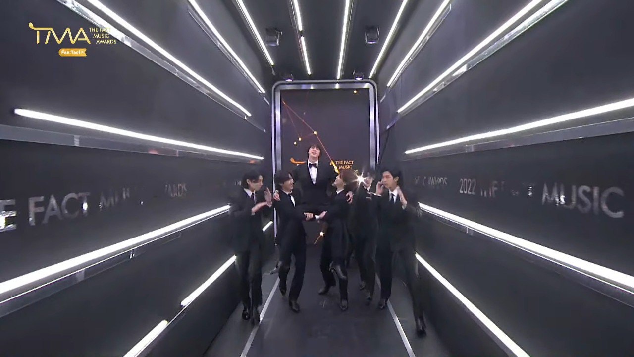 BTS Community Post - The FANNSTAR Choice Award at TMA 2022 is won by BTS Jin!!! Congratulations ...