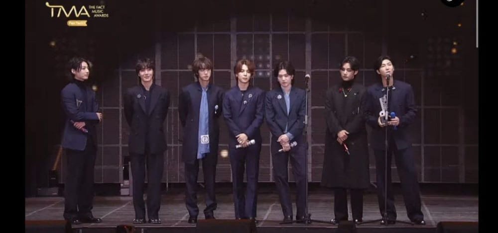 BTS Community Post - BTS for winning 7 awards at TMA 2022 #BTSOnTMA2022 🏆 Global FannStar 🏆 ...