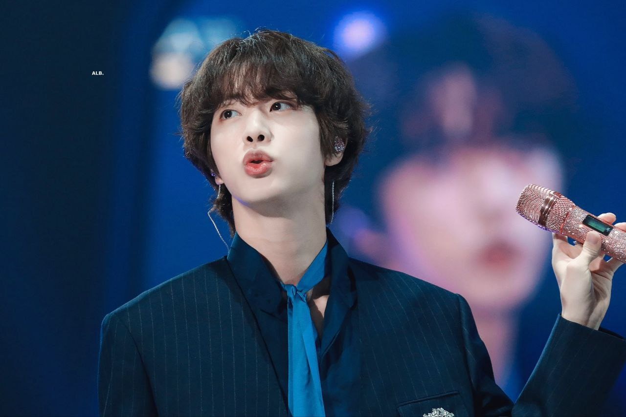 BTS Community Posts - Ang cute mo jin grabe ang gwapooooo 💜💜💜💜💜💜💜😘😍