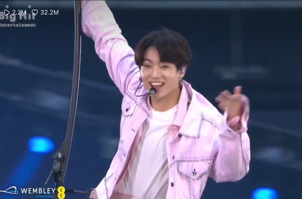 BTS Community Post - ﻿#to_jungkook ﻿ ﻿ ﻿グクさん こんばんは🌙 TMAで久しぶりに 逢えた カッコよくて素敵な姿 今日も 思い出して あなたを想いました ...