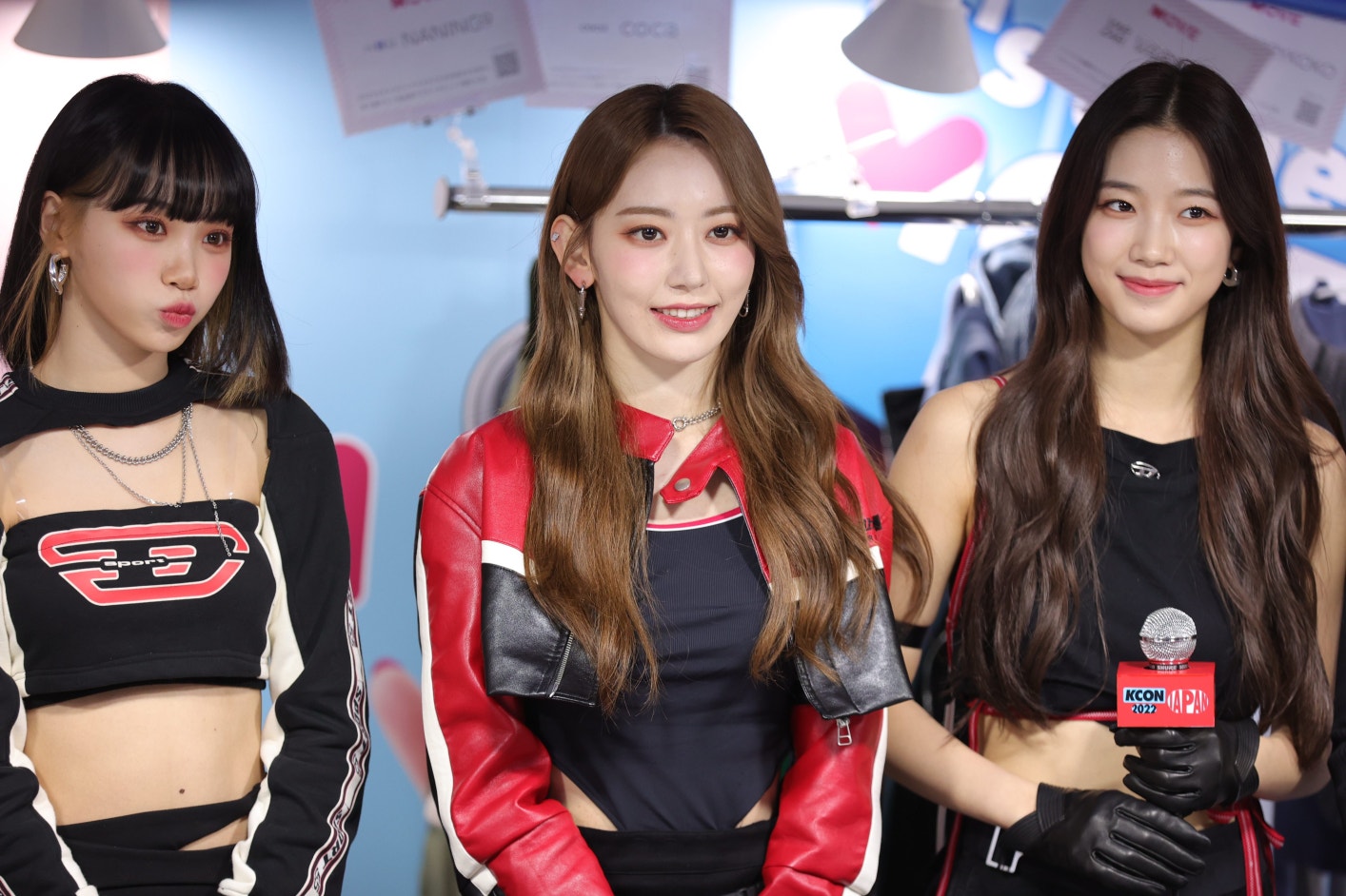 LE SSERAFIM Community Posts - 221014 KCON Japan 221014 KCON 2022 JAPAN Qoo10 preview #LE ...