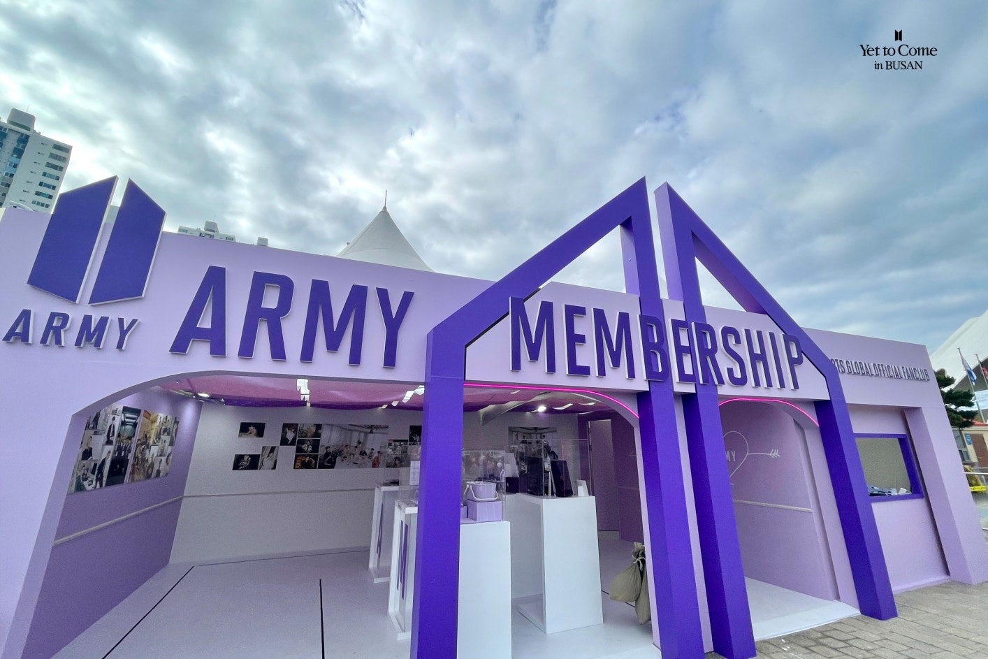 BTS Community Posts - 💜 WEVERSE IN BUSAN BTS in BUSAN (2) There are so many photo spots and ...