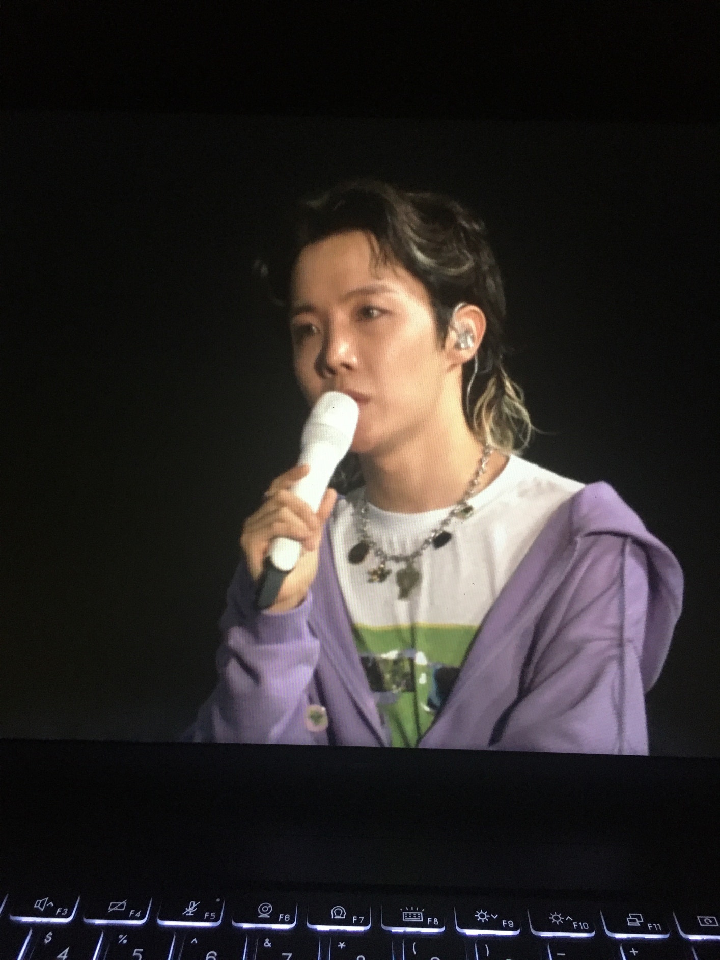 BTS Community Post - jhope dont you dare to cry 😭😭😭