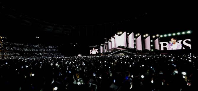 Bts Community Post 부산에서의 라이브 수고하셨습니다 이번에는 온라인으로 참여했지만 그래도 너무 즐겁고 멋진