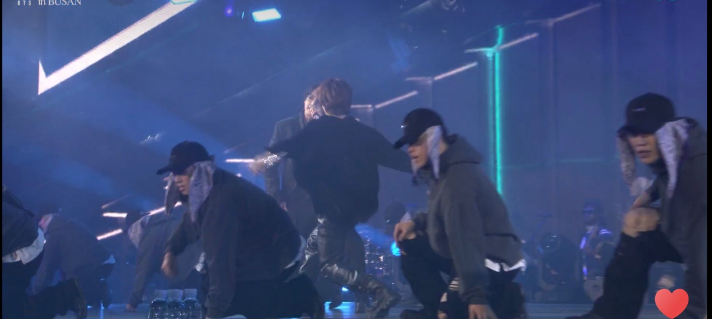 BTS Community Posts - Weverse has some explaining/ apologising to do ...