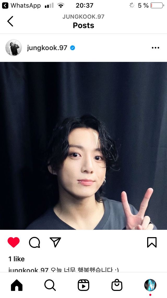 BTS Community Post - my friend is so lucky im dead (open full post)